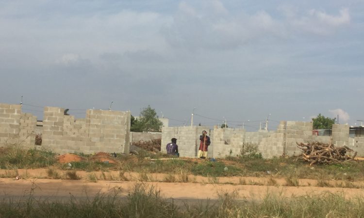 Administrador de Viana envolvido em construções ilegais de casas no ...