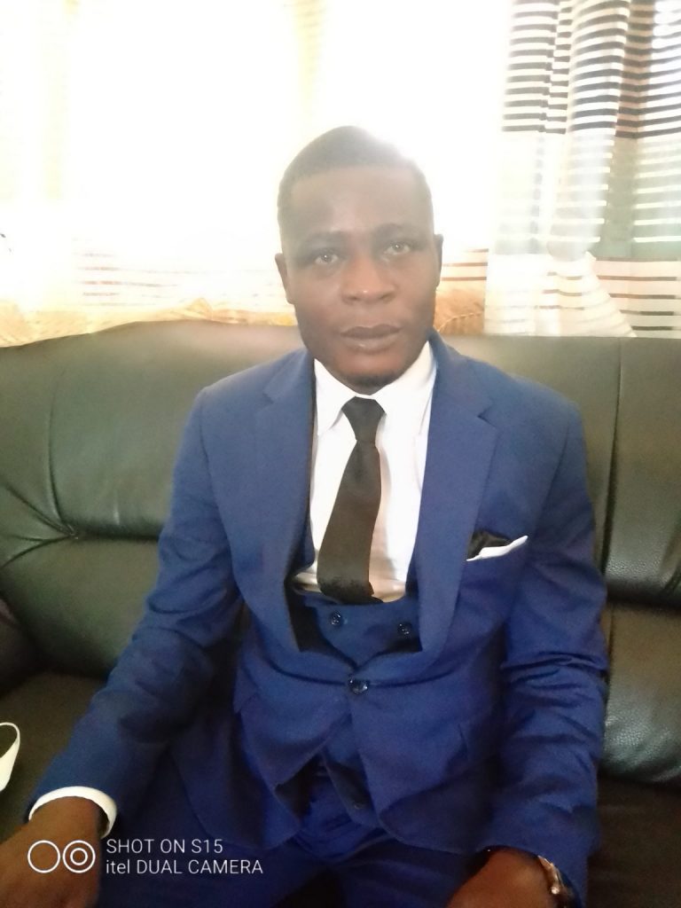 Empresário denuncia perseguição e ameaças de morte - Radio Angola