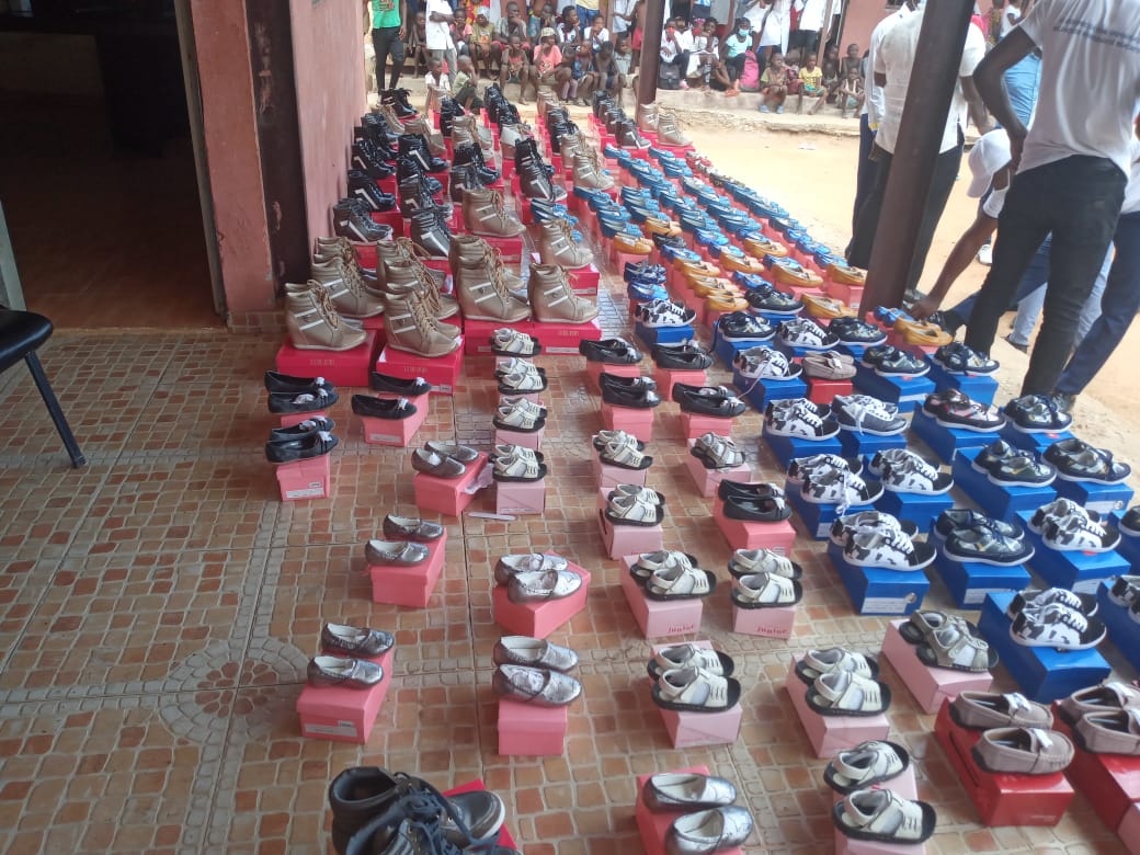 CNJ doa mais de 500 pares de calçados às crianças da escola nº 5083 de ...