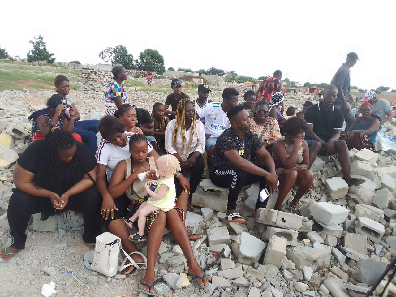 S.O.S Habitat considera insuficiente número de casas para realojamento ...