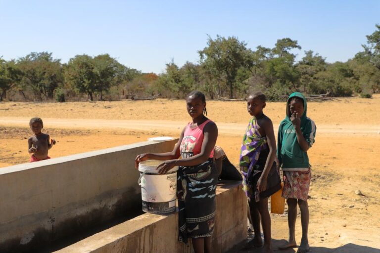 Cinturão e rota: Projectos chineses mitigam efeitos da seca em Angola ...