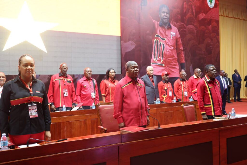 Partido-Estado em Angola: Estrutura, Persistência e Desafios - Shilda ...