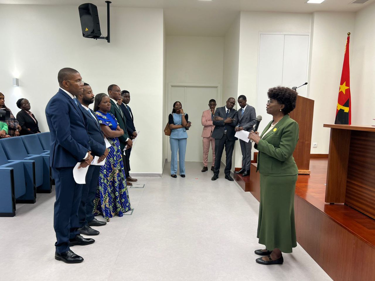 Ministra da Saúde incentiva encaminhamento de doentes com AVC aguda ...