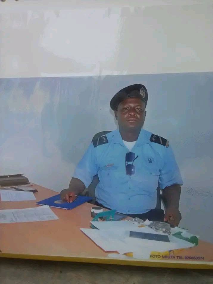 Lunda-Norte: Comandante da 1ª Esquadra da Polícia do Bala Bala em ...